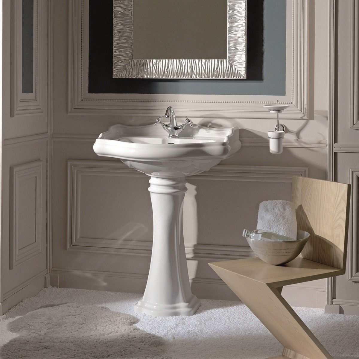 Vintage bathroom sink unit store
